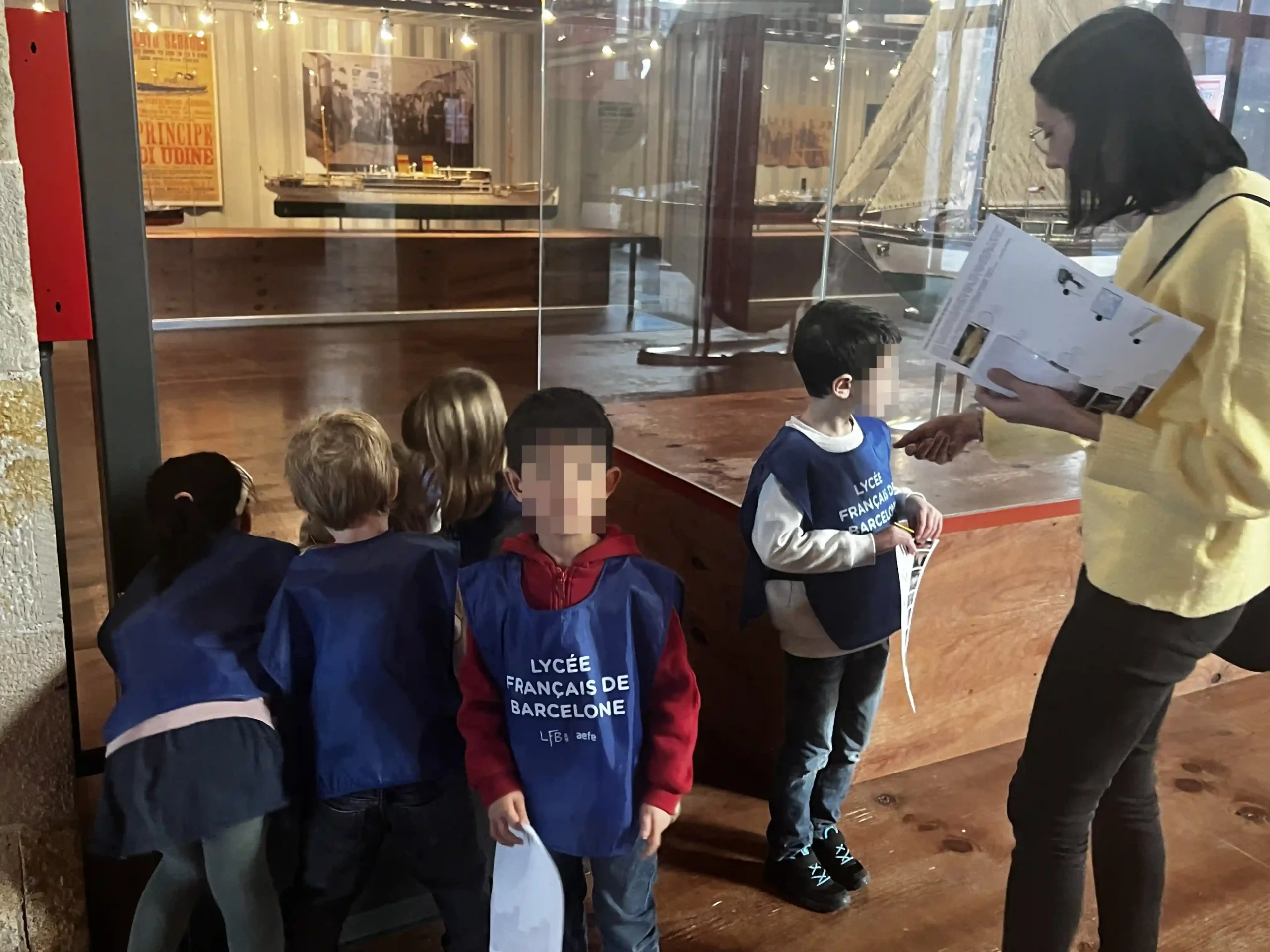 Expérience immersive en sous-marin pour les GS - Lycée Français de ...